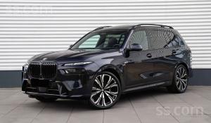 Black BMW X7 2024 in Tukums, with an engine capacity of 3.00 L and mileage of 0 thousand km for 49900 €, photo 1 on AUTOMOTO.COM.LV