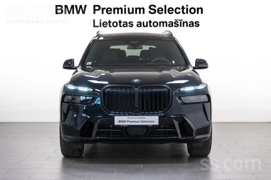 Black BMW X7 2024 in Riga, with an engine capacity of 3.00 L and mileage of 6 thousand km for 88900 €, photo 3 on AUTOMOTO.COM.LV