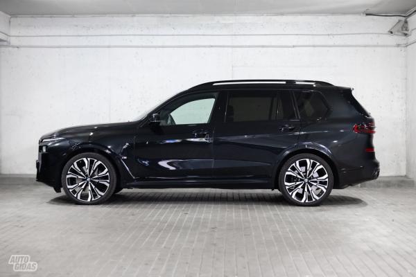Melns BMW X7 2024 Viļņa, ar dzinēja tilpumu 4.40 L un nobraukumu 54 tūkst. km par 105993 €, foto 4 vietnē AUTOMOTO.COM.LV