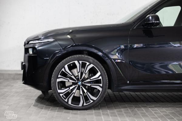 Melns BMW X7 2024 Viļņa, ar dzinēja tilpumu 4.40 L un nobraukumu 54 tūkst. km par 105993 €, foto 5 vietnē AUTOMOTO.COM.LV