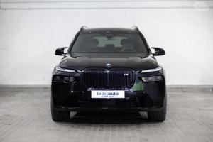 Черный БМВ X7 2024 в Вильнюс, объемом двигателя 4.40 л и пробегом 54 тыс. км за 99544 €, фото 3 на AUTOMOTO.COM.LV
