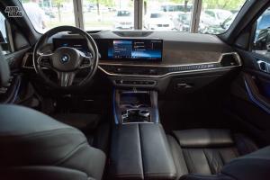 Black BMW X7 2024 in Kaunas, with an engine capacity of 3.00 L and mileage of 29 thousand km for 86300 €, photo 23 on AUTOMOTO.COM.LV