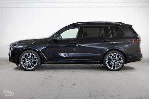Melns BMW X7 2024 Viļņa, ar dzinēja tilpumu 3.00 L un nobraukumu 99 tūkst. km par 80991 €, foto 5 vietnē AUTOMOTO.COM.LV