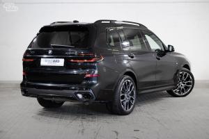 Melns BMW X7 2024 Viļņa, ar dzinēja tilpumu 3.00 L un nobraukumu 99 tūkst. km par 80991 €, foto 10 vietnē AUTOMOTO.COM.LV