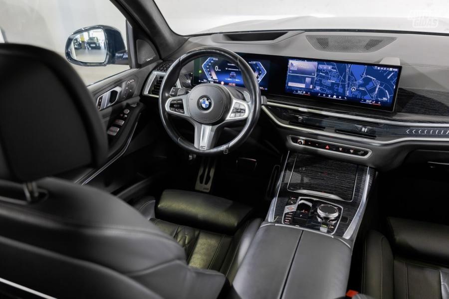 Melns BMW X7 2024 Viļņa, ar dzinēja tilpumu 3.00 L un nobraukumu 99 tūkst. km par 80991 €, foto 33 vietnē AUTOMOTO.COM.LV