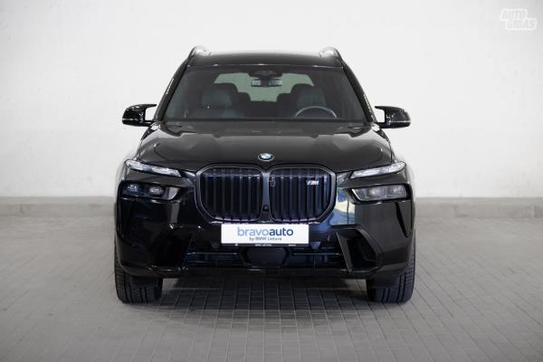 Melns BMW X7 2024 Viļņa, ar dzinēja tilpumu 4.40 L un nobraukumu 21 tūkst. km par 94771 €, foto 3 vietnē AUTOMOTO.COM.LV