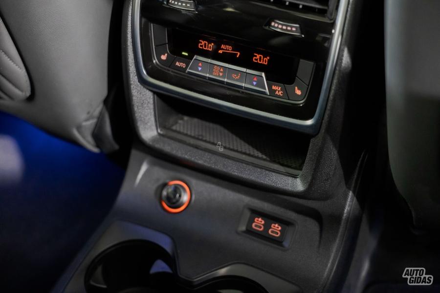 Melns BMW X7 2024 Viļņa, ar dzinēja tilpumu 4.40 L un nobraukumu 21 tūkst. km par 94771 €, foto 16 vietnē AUTOMOTO.COM.LV