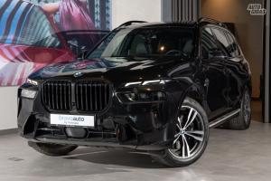 Melns BMW X7 2024 Kauņa, ar dzinēja tilpumu 3.00 L un nobraukumu 27 tūkst. km par 87771 €, foto  vietnē AUTOMOTO.COM.LV