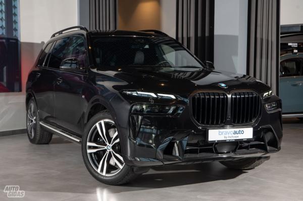 BMW X7 2024 in Kaunas on AUTOMOTO.COM.LV Black BMW X7 2024 in Kaunas, with an engine capacity of 3.00 L and mileage of 27 thousand km for 87372 €, photo 4 on AUTOMOTO.COM.LV