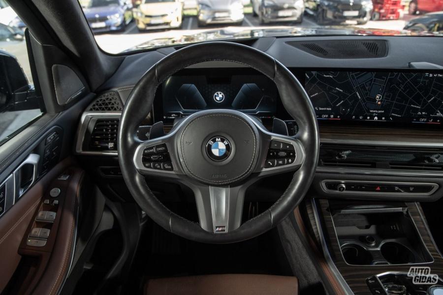 Melns BMW X7 2024 Kauņa, ar dzinēja tilpumu 3.00 L un nobraukumu 48 tūkst. km par 95000 €, foto 17 vietnē AUTOMOTO.COM.LV