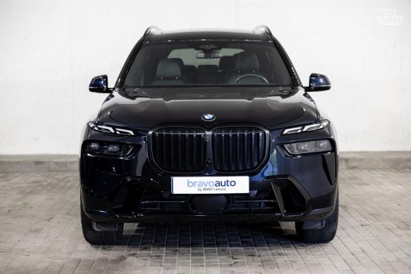 Черный БМВ X7 2024 в Вильнюс, объемом двигателя 3.00 л и пробегом 57 тыс. км за 84991 €, фото 5 на AUTOMOTO.COM.LV