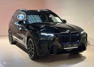 Black BMW X7 2025 in Vilnius, with an engine capacity of 3.00 L and mileage of 17 thousand km for 90992 €, photo 2 on AUTOMOTO.COM.LV