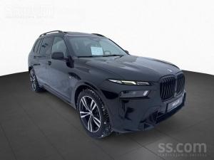Black BMW X7 2025 in Riga, with an engine capacity of 3.00 L and mileage of 39 thousand km for 93000 €, photo 2 on AUTOMOTO.COM.LV
