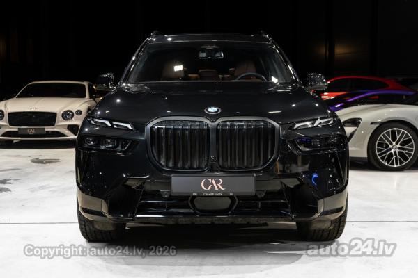 Black BMW X7 2025 in Riga, with an engine capacity of 3.00 L and mileage of 3 thousand km for 113740 €, photo 2 on AUTOMOTO.COM.LV