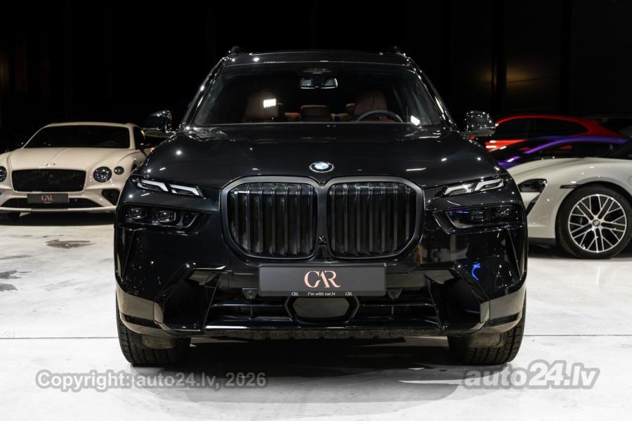 Black BMW X7 2025 in Riga, with an engine capacity of 3.00 L and mileage of 3 thousand km for 113740 €, photo 3 on AUTOMOTO.COM.LV
