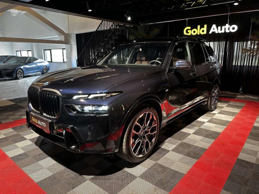Black BMW X7 2025 in Vilnius, with an engine capacity of 2.99 L and mileage of 27 thousand km for 108000 €, photo 1 on AUTOMOTO.COM.LV
