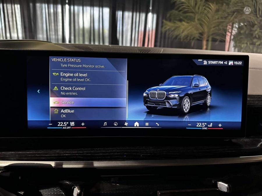 Black BMW X7 2025 in Vilnius, with an engine capacity of 2.99 L and mileage of 27 thousand km for 108000 €, photo 47 on AUTOMOTO.COM.LV