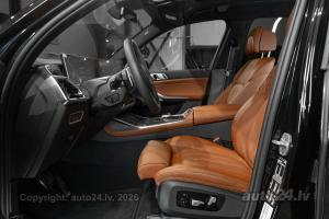 Melns BMW X7 2025 Rīga, ar dzinēja tilpumu 3.00 L un nobraukumu 7 tūkst. km par 108900 €, foto 8 vietnē AUTOMOTO.COM.LV