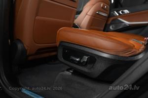 Melns BMW X7 2025 Rīga, ar dzinēja tilpumu 3.00 L un nobraukumu 7 tūkst. km par 108900 €, foto 12 vietnē AUTOMOTO.COM.LV