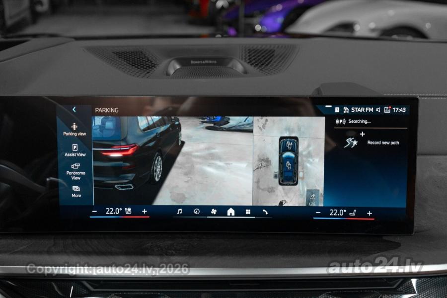 Melns BMW X7 2025 Rīga, ar dzinēja tilpumu 3.00 L un nobraukumu 7 tūkst. km par 108900 €, foto 24 vietnē AUTOMOTO.COM.LV