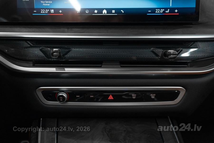 Melns BMW X7 2025 Rīga, ar dzinēja tilpumu 3.00 L un nobraukumu 7 tūkst. km par 108900 €, foto 26 vietnē AUTOMOTO.COM.LV