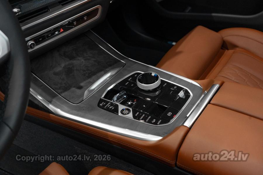 Melns BMW X7 2025 Rīga, ar dzinēja tilpumu 3.00 L un nobraukumu 7 tūkst. km par 108900 €, foto 27 vietnē AUTOMOTO.COM.LV