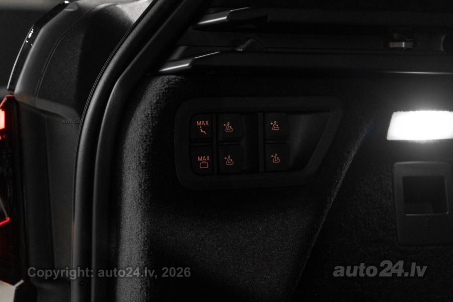 Melns BMW X7 2025 Rīga, ar dzinēja tilpumu 3.00 L un nobraukumu 7 tūkst. km par 108900 €, foto 30 vietnē AUTOMOTO.COM.LV