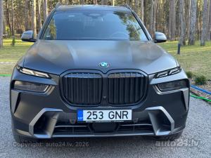 Melns BMW X7 2026 Kuresāre, ar dzinēja tilpumu 3.00 L un nobraukumu 7 tūkst. km par 116000 €, foto 4 vietnē AUTOMOTO.COM.LV
