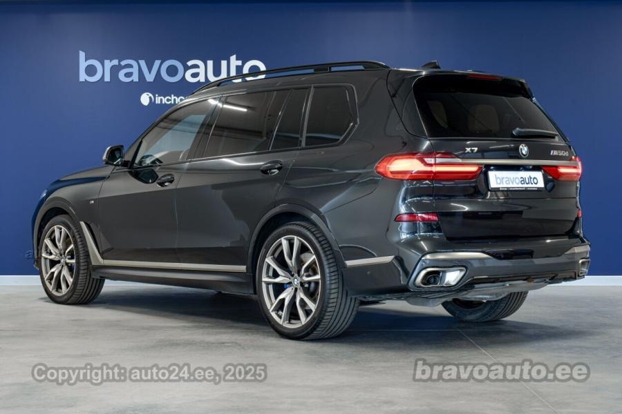 Black BMW X7 2019 in Tallinn, with an engine capacity of 2.99 L and mileage of 214 thousand km for 65900 €, photo 3 on AUTOMOTO.COM.LV