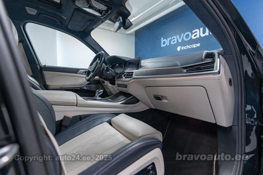 Melns BMW X7 2019 Tallina, ar dzinēja tilpumu 2.99 L un nobraukumu 214 tūkst. km par 65900 €, foto 6 vietnē AUTOMOTO.COM.LV