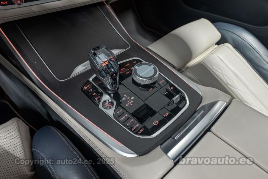 Melns BMW X7 2019 Tallina, ar dzinēja tilpumu 2.99 L un nobraukumu 214 tūkst. km par 65900 €, foto 15 vietnē AUTOMOTO.COM.LV