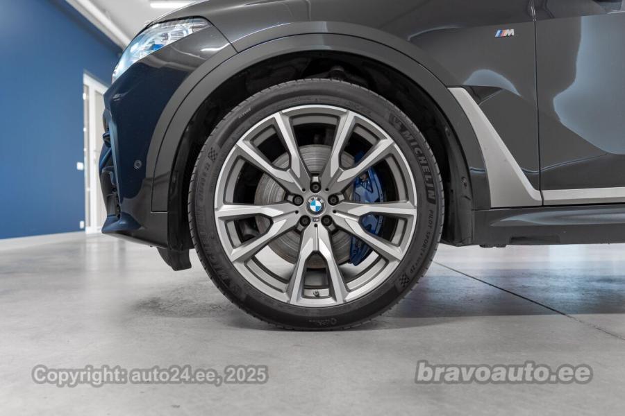 Melns BMW X7 2019 Tallina, ar dzinēja tilpumu 2.99 L un nobraukumu 214 tūkst. km par 65900 €, foto 23 vietnē AUTOMOTO.COM.LV