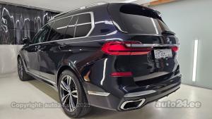 Black BMW X7 2019 in Tallinn, with an engine capacity of 3.00 L and mileage of 65 thousand km for 72995 €, photo 4 on AUTOMOTO.COM.LV