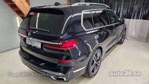 Black BMW X7 2019 in Tallinn, with an engine capacity of 3.00 L and mileage of 65 thousand km for 72995 €, photo 5 on AUTOMOTO.COM.LV