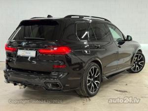 Black BMW X7 2019 in Parnu, with an engine capacity of 3.00 L and mileage of 183 thousand km for 49490 €, photo 6 on AUTOMOTO.COM.LV