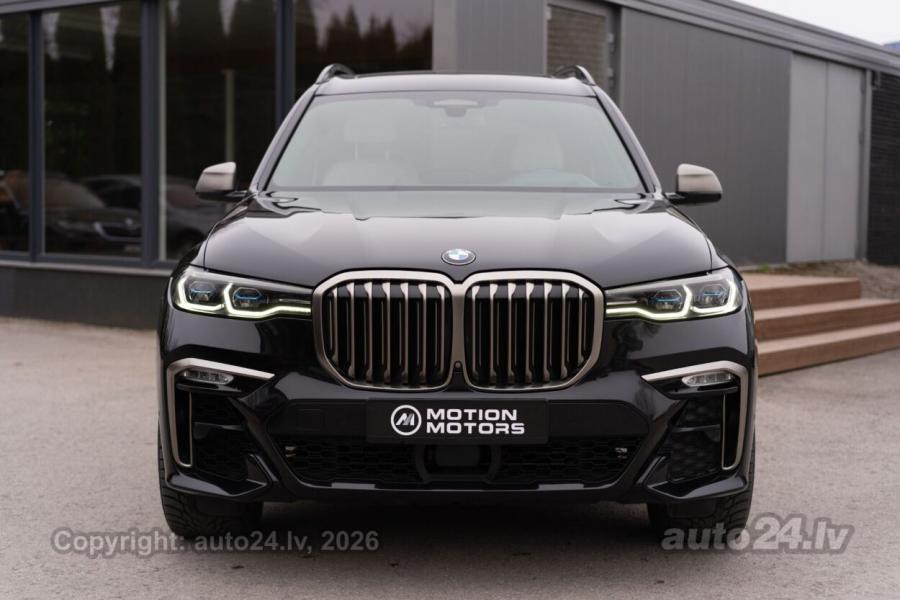Black BMW X7 2019 in Tallinn, with an engine capacity of 3.00 L and mileage of 215 thousand km for 59950 €, photo 3 on AUTOMOTO.COM.LV