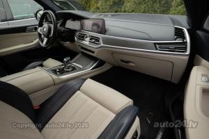 Black BMW X7 2019 in Tallinn, with an engine capacity of 3.00 L and mileage of 215 thousand km for 59950 €, photo 10 on AUTOMOTO.COM.LV