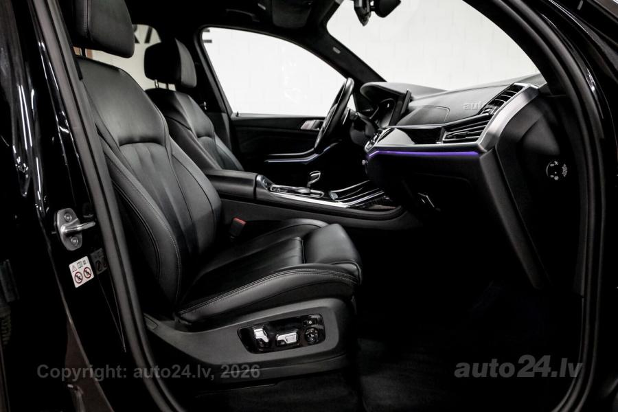 Melns BMW X7 2019 Pērnava, ar dzinēja tilpumu 3.00 L un nobraukumu 154 tūkst. km par 47990 €, foto 12 vietnē AUTOMOTO.COM.LV
