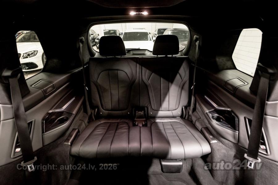 Melns BMW X7 2019 Pērnava, ar dzinēja tilpumu 3.00 L un nobraukumu 154 tūkst. km par 47990 €, foto 21 vietnē AUTOMOTO.COM.LV