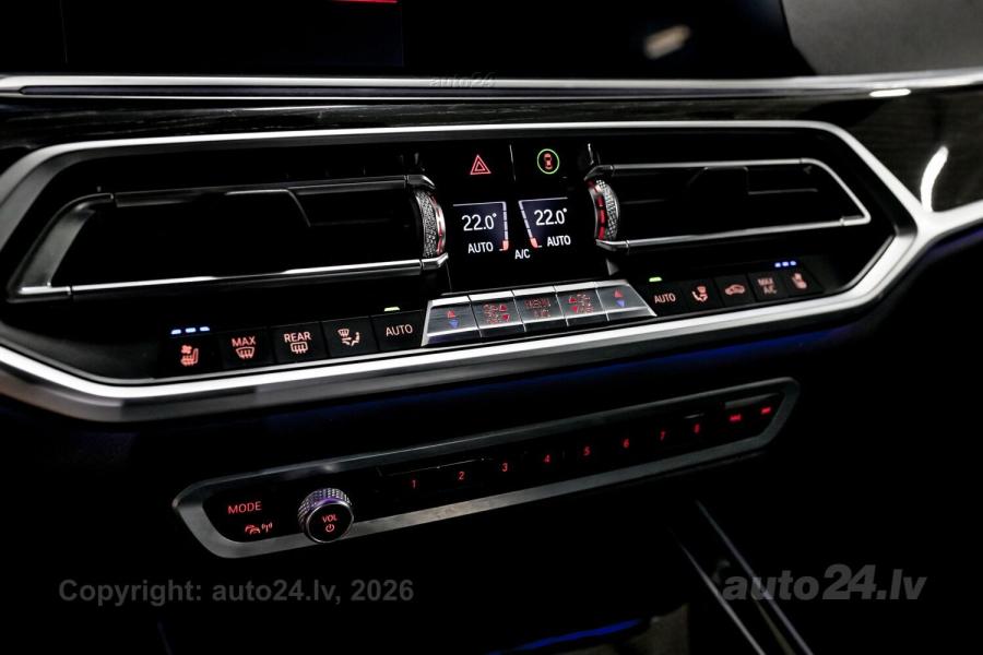 Melns BMW X7 2019 Pērnava, ar dzinēja tilpumu 3.00 L un nobraukumu 154 tūkst. km par 47990 €, foto 24 vietnē AUTOMOTO.COM.LV