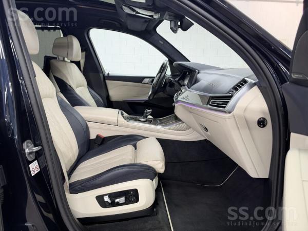 Melns BMW X7 2019 Tallina, ar dzinēja tilpumu 3.00 L un nobraukumu 186 tūkst. km par 44490 €, foto 11 vietnē AUTOMOTO.COM.LV