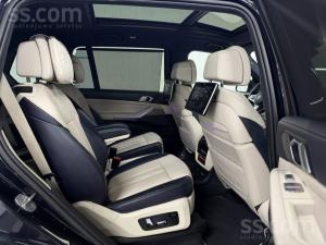Черный БМВ X7 2019 в Таллин, объемом двигателя 3.00 л и пробегом 186 тыс. км за 44490 €, фото 13 на AUTOMOTO.COM.LV