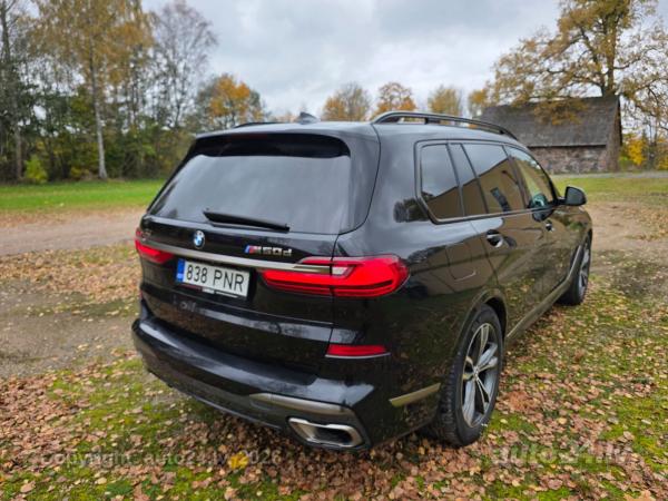 BMW X7 2019 in Tallinn on AUTOMOTO.COM.LV Black BMW X7 2019 in Tallinn, with an engine capacity of 3.00 L and mileage of 234 thousand km for 42900 €, photo 5 on AUTOMOTO.COM.LV