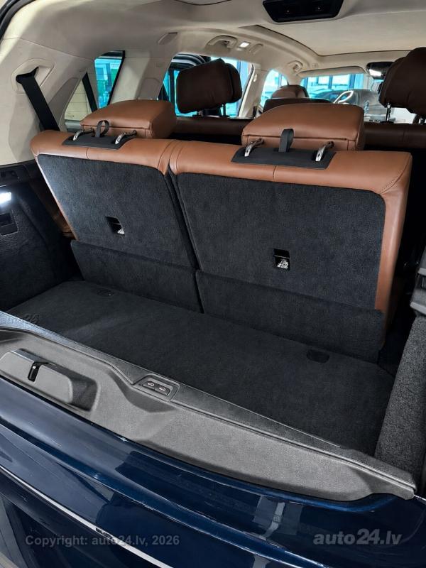 Melns BMW X7 2020 Tallina, ar dzinēja tilpumu 3.00 L un nobraukumu 93 tūkst. km par 63900 €, foto 5 vietnē AUTOMOTO.COM.LV