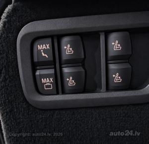 Melns BMW X7 2020 Tallina, ar dzinēja tilpumu 3.00 L un nobraukumu 93 tūkst. km par 63900 €, foto 7 vietnē AUTOMOTO.COM.LV