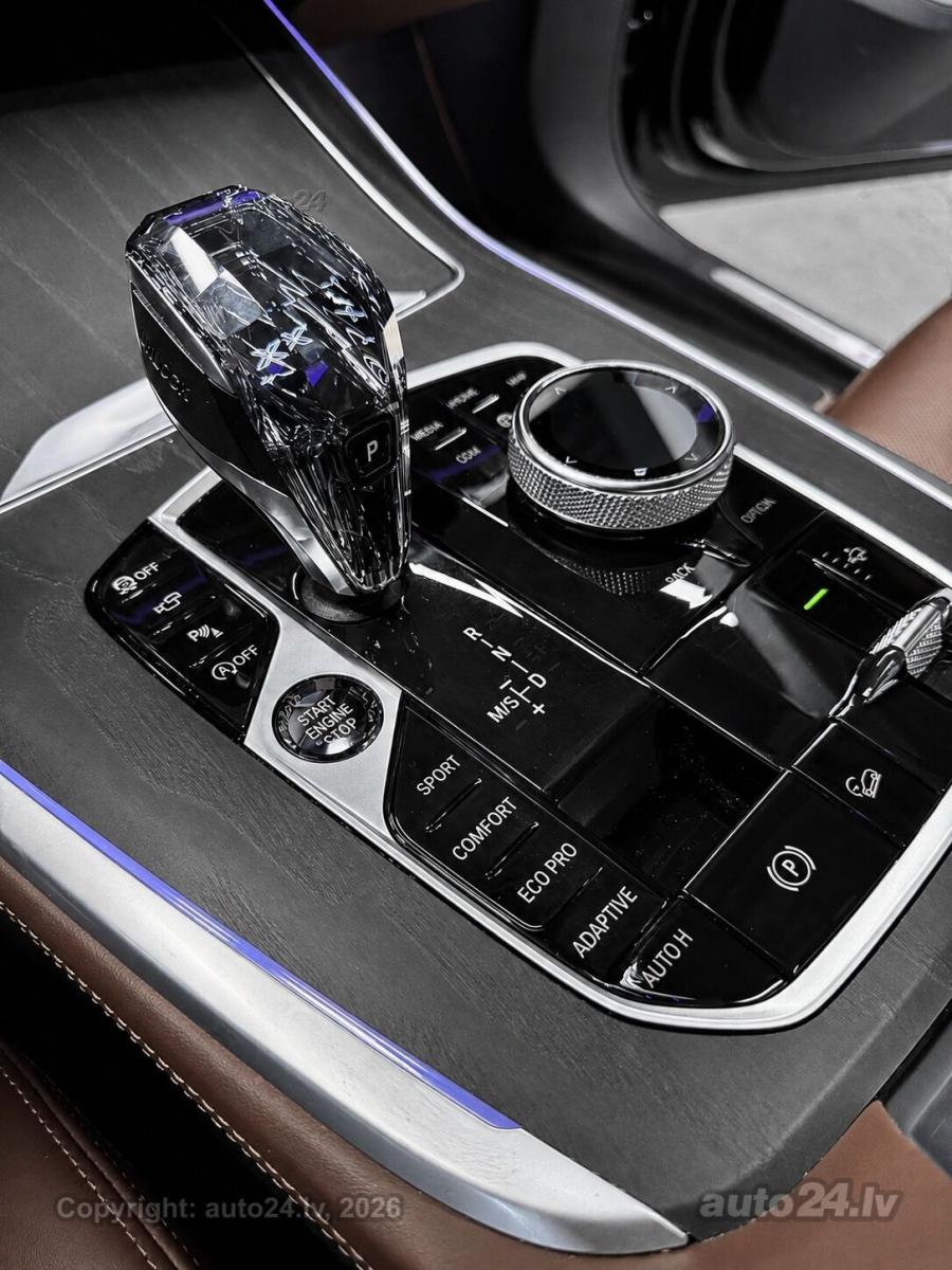 Melns BMW X7 2020 Tallina, ar dzinēja tilpumu 3.00 L un nobraukumu 93 tūkst. km par 63900 €, foto 22 vietnē AUTOMOTO.COM.LV