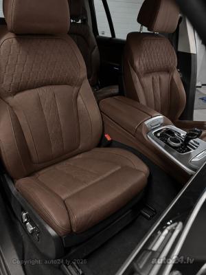 Melns BMW X7 2020 Tallina, ar dzinēja tilpumu 3.00 L un nobraukumu 93 tūkst. km par 63900 €, foto 25 vietnē AUTOMOTO.COM.LV