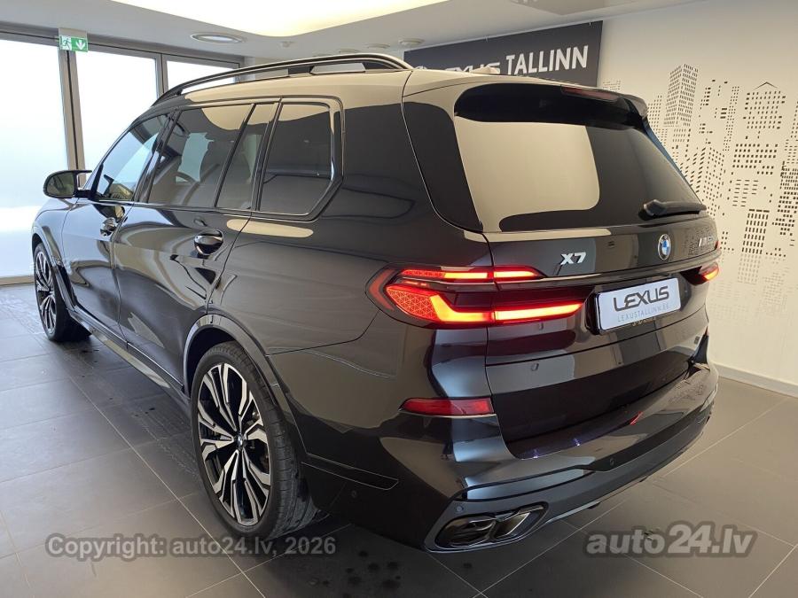 Melns BMW X7 2024 Tallina, ar dzinēja tilpumu 4.40 L un nobraukumu 30 tūkst. km par 118900 €, foto 3 vietnē AUTOMOTO.COM.LV