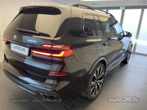 Melns BMW X7 2024 Tallina, ar dzinēja tilpumu 4.40 L un nobraukumu 30 tūkst. km par 118900 €, foto 7 vietnē AUTOMOTO.COM.LV