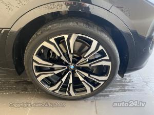Melns BMW X7 2024 Tallina, ar dzinēja tilpumu 4.40 L un nobraukumu 30 tūkst. km par 118900 €, foto 8 vietnē AUTOMOTO.COM.LV